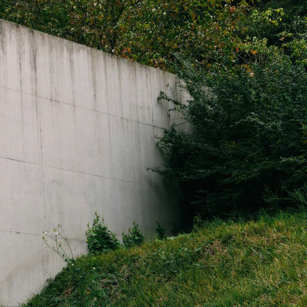 Poured Concrete Retaining Wall : Fuller's Landscape Company